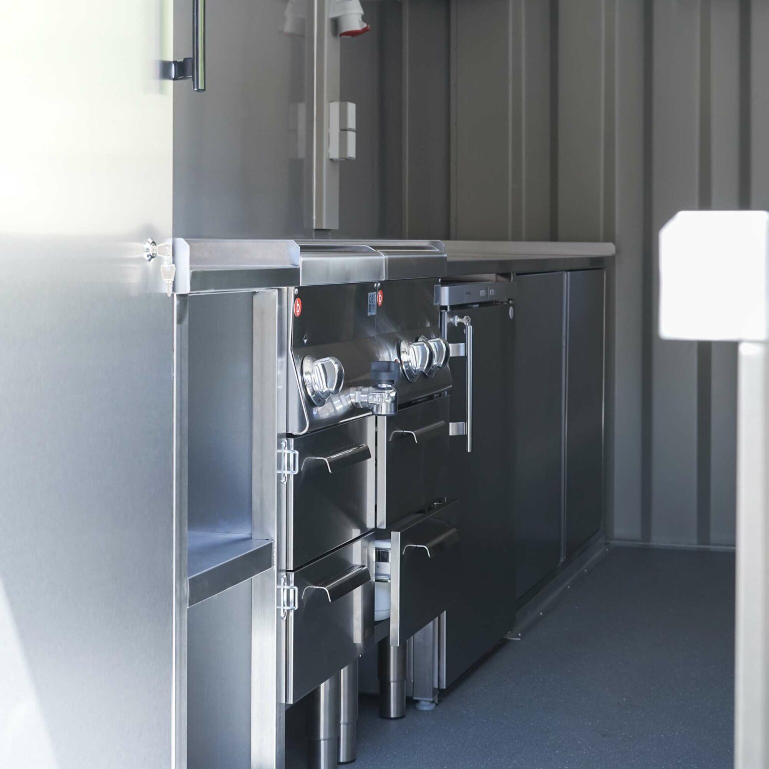 Konfiguriere Deinen Foodtrailer - walkingboxes PREMIUM FOODTRAILER kaufen!